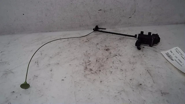 ACTIONNEUR VERROU TRAPPE d'essence BMW X1 E84 PHASE 1 67117193172 EUR ...