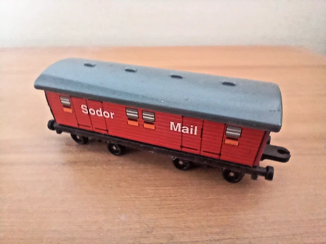 1985 ERTL THOMAS the tank engine friends SODOR MAIL COACH UNBOXED £7.99 ...