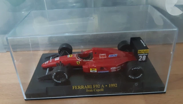 FERRARI F1-92A 1992 Ivan CAPELLI F1 FORMULE 1 N°28 rouge au 1/43 sous ...