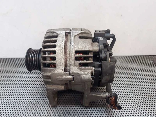 0124325013 ALTERNADOR SEAT IBIZA (6L1) Signo 2002 EUR 71,39 - PicClick FR