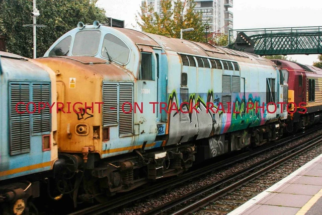 UK RAILWAY PHOTOGRAPH Of Class 37 37884. Rm37-1879 £1.70 - PicClick UK