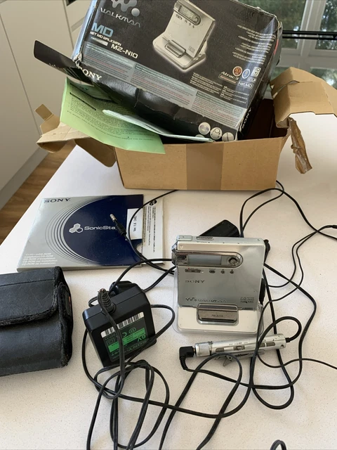 SONY NET-MD PLAYER Recorder MZ-N10 Complete With Dock Remote Box Etc ...