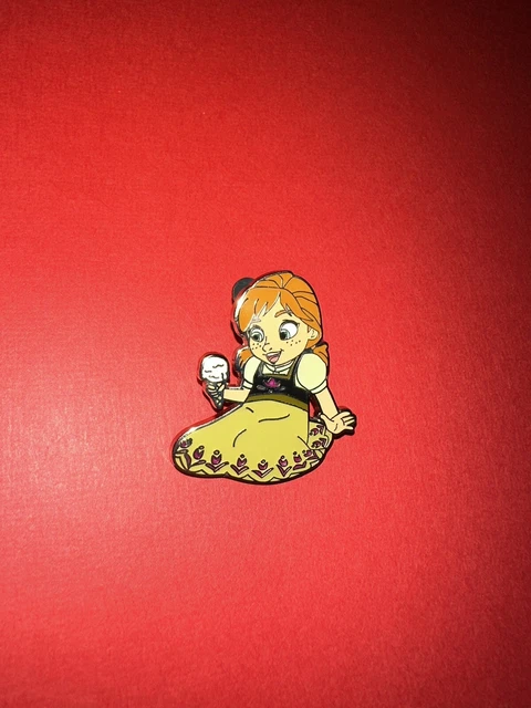 DISNEY DSF DSSH Young Baby Anna from Frozen Pin Traders Delight LE 500 ...