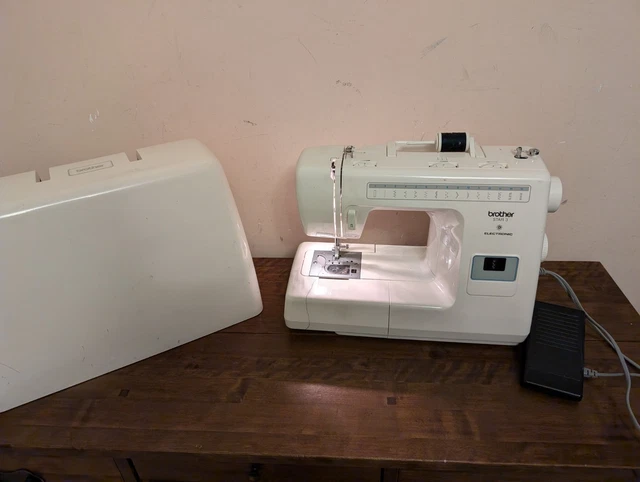 BROTHER STAR 3 Sewing Machine With foot Pedal -Working - M12 W877 £80. ...