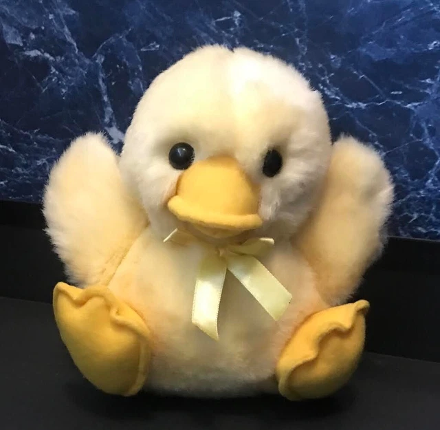 VERY CUTE CUDDLY Baby Duck Plush. Duckling Soft Toy. Lovely Condition ...