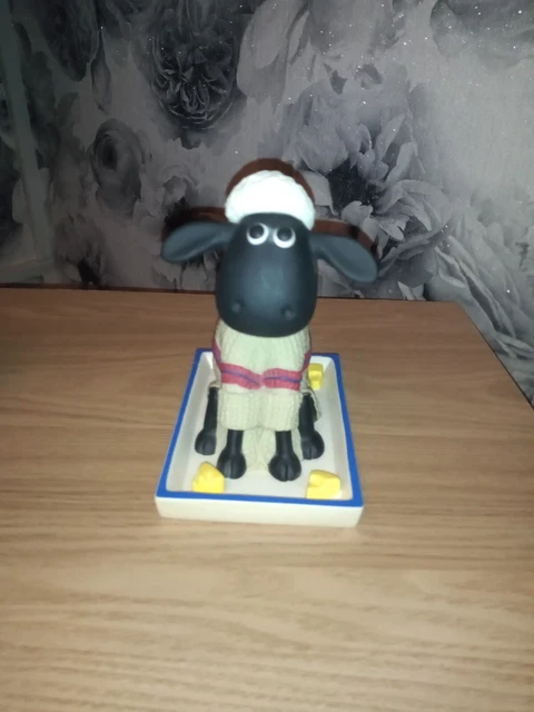 WALLACE AND GROMIT Nodders Shaun The Sheep Nodding Bobble Head £9.99 ...