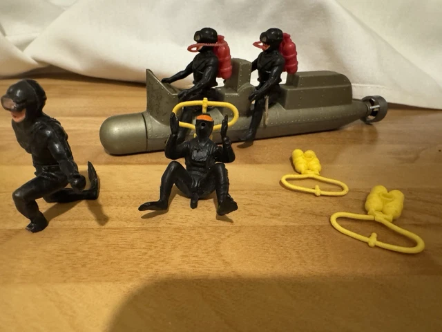 TIMPO FROGMEN + Submersible £10.26 - PicClick UK