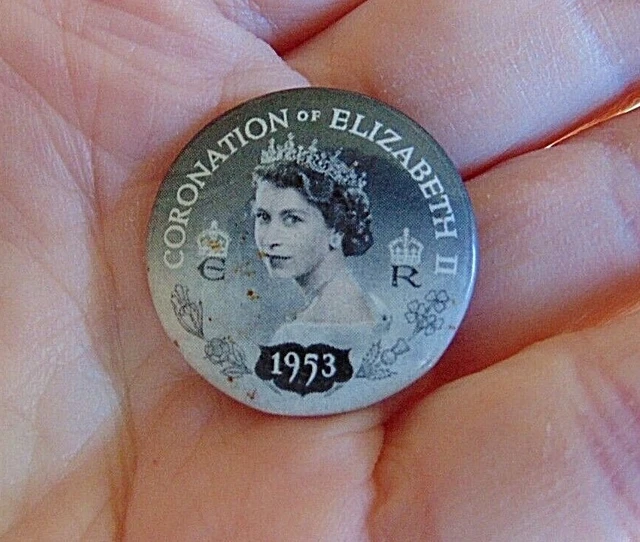 QUEEN ELIZABETH II 1953 Coronation Tin Pin Badge £7.00 - PicClick UK