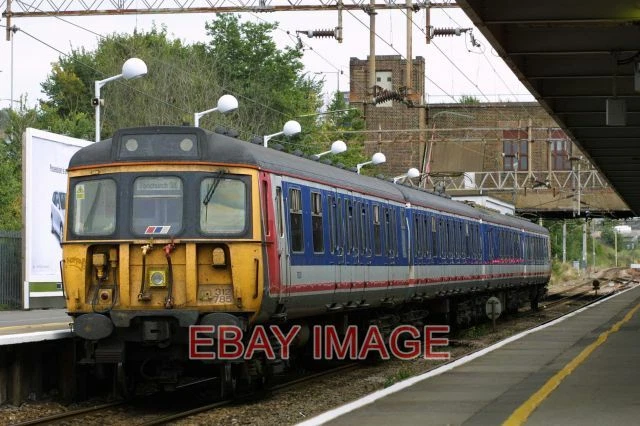PHOTO CLASS 312 312785 At Leigh-On-Sea On 06/09/01 £1.80 - PicClick UK