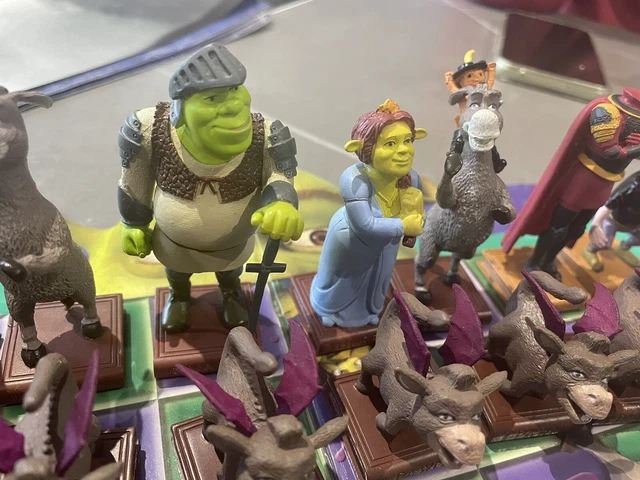 SHREK CHESS SET £5.00 - PicClick UK