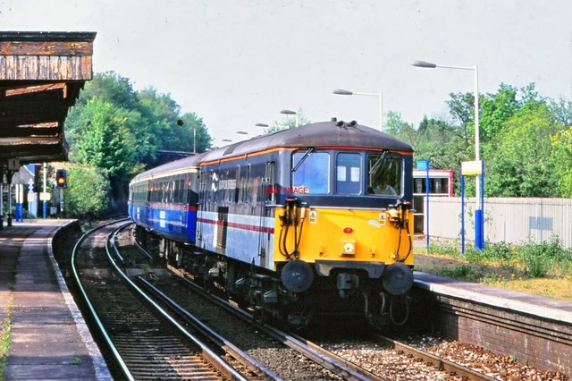 PHOTO CLASS 73 Electric Loco 73Xxx Gatwick Express At Earlsfield ...