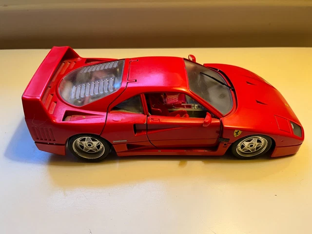 (RARE) BBURAGO 87 Ferrari F40 Hardtop (Red) 1:18 Diecast (Made in Italy ...