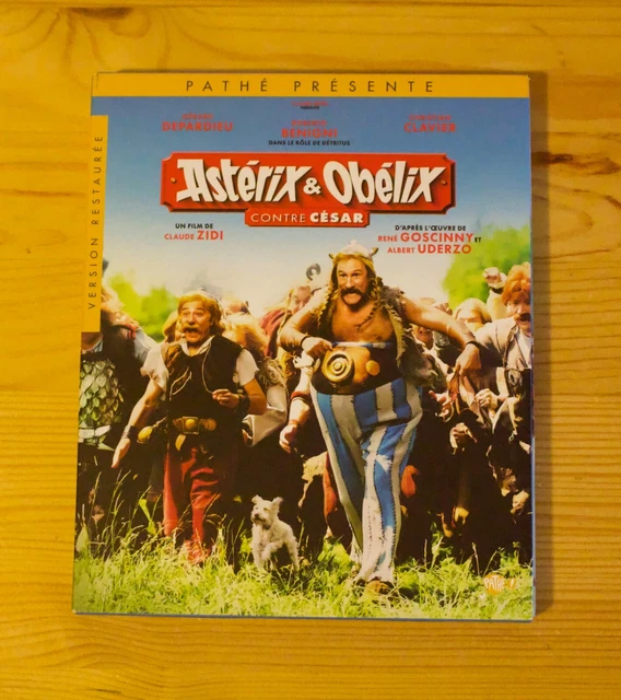 ASTÉRIX & OBÉLIX contre César Blu-ray Pathé Gérard Depardieu Region ...