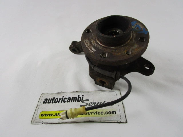 8200208332 CUBO MONTANTE Huso Delantero Lado Derecho RENAULT Clio 1.2 B ...