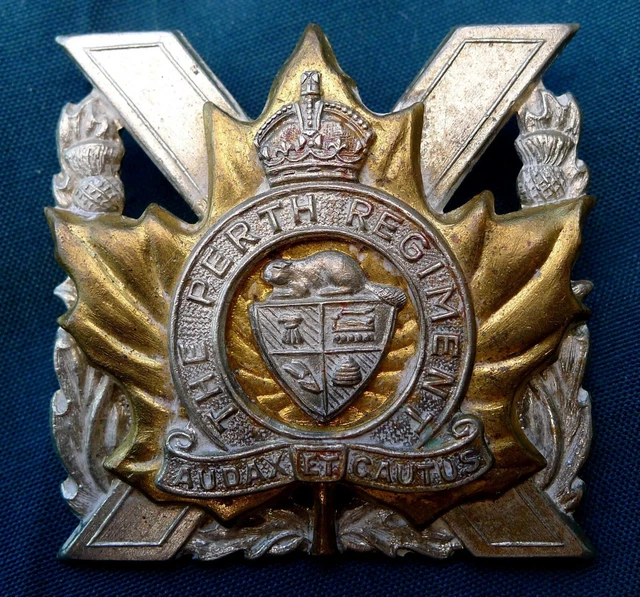 WW2 CANADIAN MILITARY Hat Badge; The Perth Regiment. Bimetal. Lugged ...