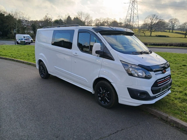 FORD TRANSIT CUSTOM Crew Cab LWB Sport 2.2 camchain £11,995.00 ...