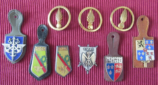 LOT INSIGNES DE bérets, insignes "pucelles" ETATS MAJOR EUR 32,00 ...