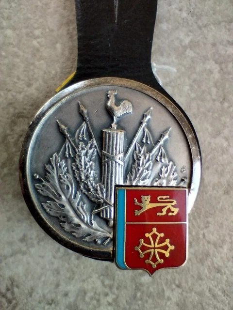 MÉDAILLE MILITAIRE INSIGNE intendance commissariat armée de terre de ...