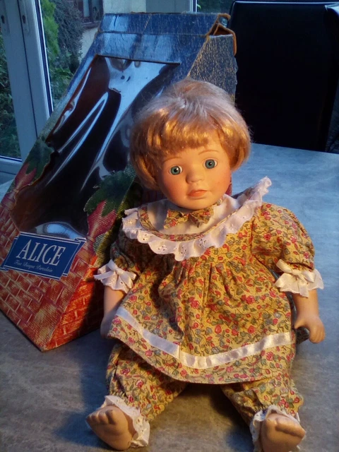 PORCELAIN DOLL THE Promenade Collection Alice in original box £26.72 ...