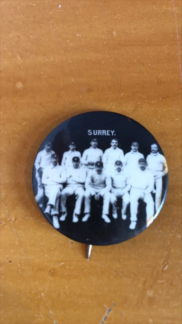 1900 RARO DISTINTIVO squadra surrey CCC spilla immagine circolare ...