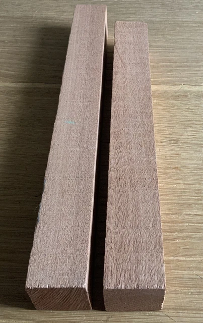 MAHOGANY HARDWOOD TIMBER Offcuts x 2 - *31.5 x 3.8 x 3.8cm Wood DIY ...
