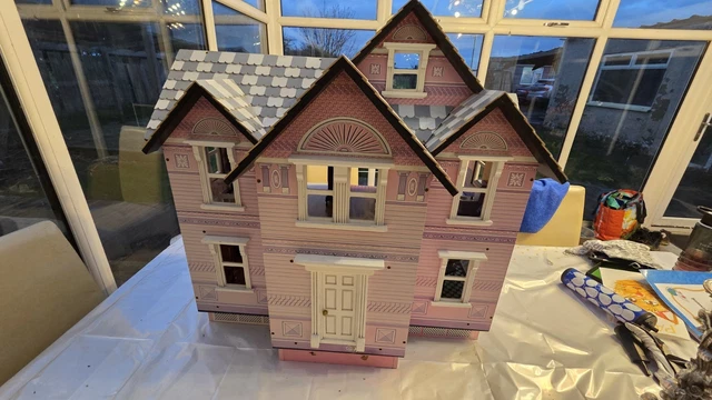 MELISSA & DOUG Victorian Wooden Dolls House with Furniture and Doll £10 ...