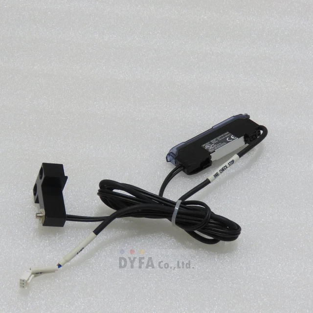 KEYENCE USED FS-V31 W/ bracket added fiber sensor head SEN-I-1964=D50F ...