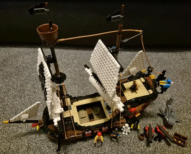 LEGO CREATOR 3-IN-1 Pirate Ship set 31109, 100% complete with ...