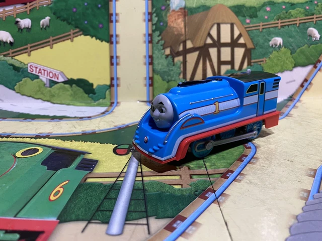 THOMAS THE TANK engine trackmaster trains Streamlined Thomas £8.95 ...