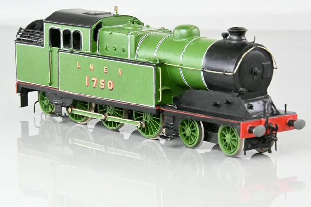 LNER ROBINSON A5 (ex GCR Class 9N) 4-6-2 suburban tank loco in OO Gauge ...