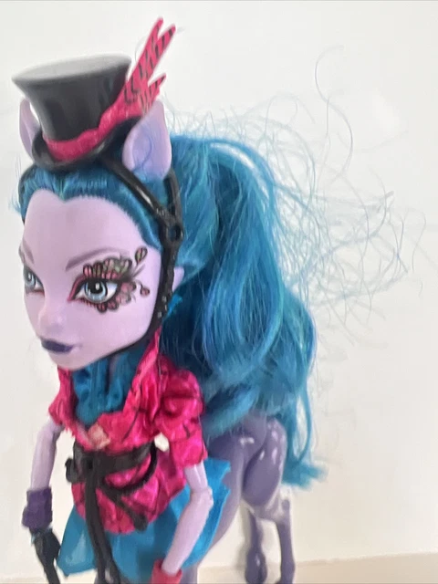 MONSTER HIGH DOLL Avea Trotter Freaky Fusion Hybrid Harness Horse ...