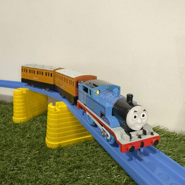 TOMY PLARAIL TRACKMASTER Thomas The Tank Engine TS-01 Used £23.55 ...