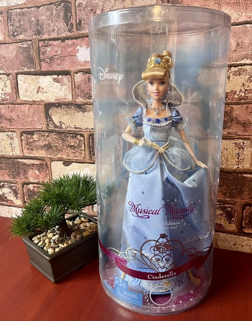 2008 DISNEY PRINCESS Musical Majesty Cinderella Doll Special Edition ...