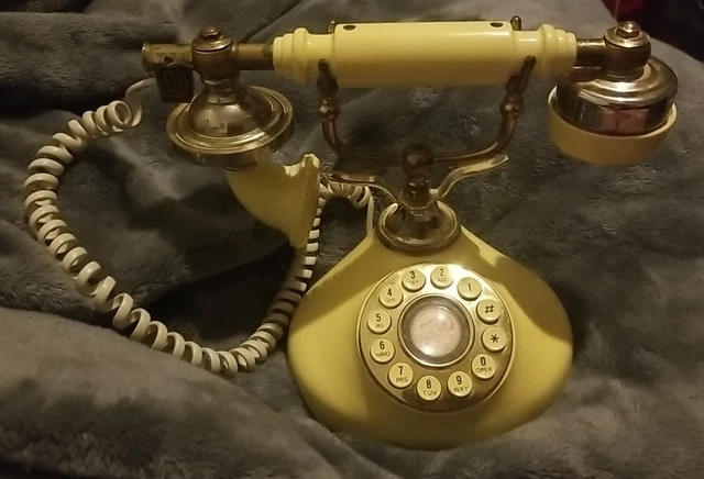 VINTAGE FRENCH PRINCESS Style Regal Teleconcepts, Push Button, Cream ...