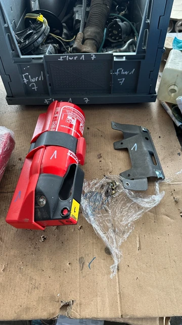 MERCEDES-BENZ W210 S210 E-Class fire extinguisher retrofit with holder ...