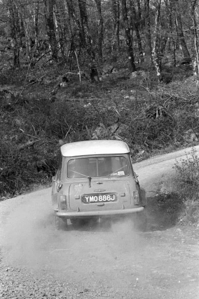 MINI CLUBMAN BRC Rally Car 1971 Racing Old Photo 5 EUR 7,36 - PicClick FR
