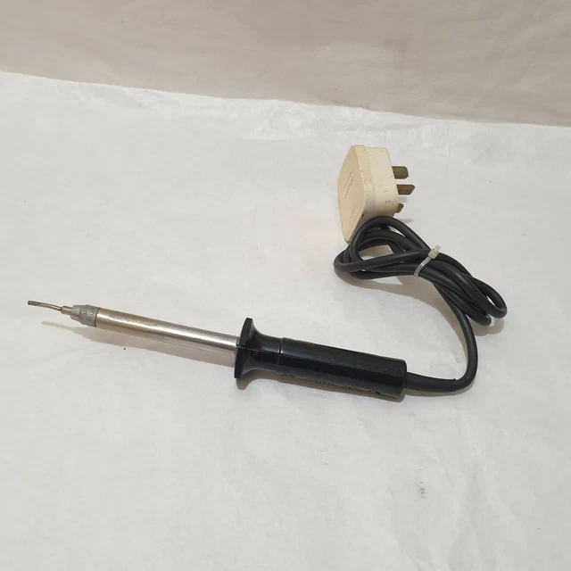 VINTAGE GRIFFIN SOLDERING Iron uk made model 3000 25 watt fitted marbo ...