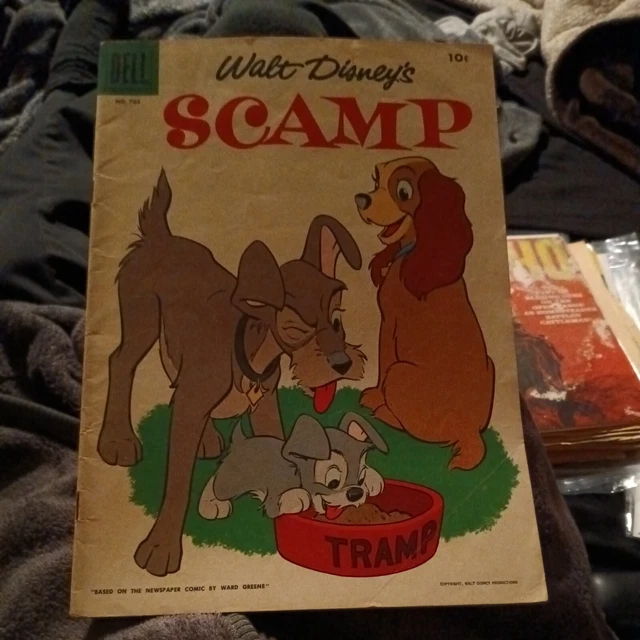 WALT DISNEY SCAMP Four-Color 703 (#1) Dell Publishing 1956 Clé Âge ...