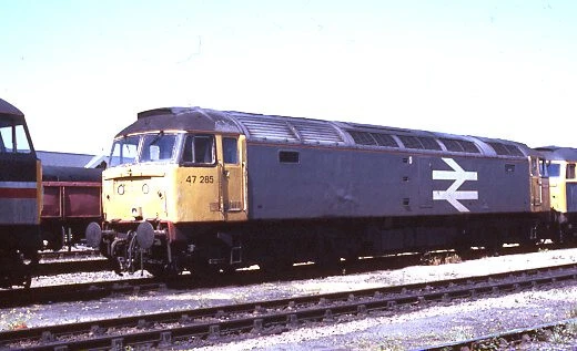 ORIGINAL COLOUR SLIDE of 47285 BR class 47 diesel loco £1.99 - PicClick UK