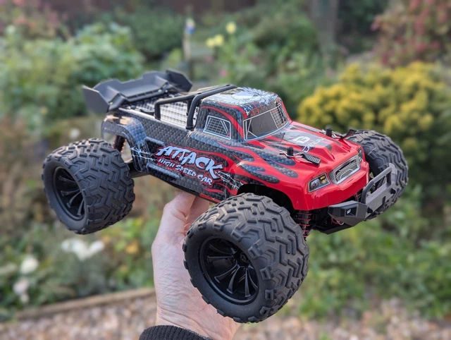 DEERC 9500E 1/16 Mini RC Monster Truck Dual Motor 2 Batteries £48.95 ...