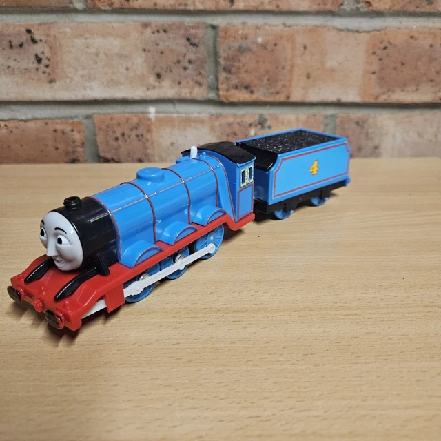 TOMY TRACKMASTER THOMAS the tank engine train mattel gordon Motorised £ ...