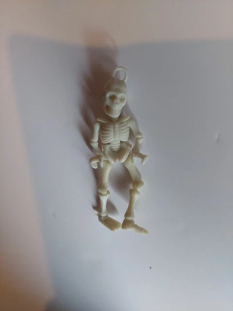 DISNEY FAMOSA Peter Pan Character Figure - Skeleton As issued £1.99 ...