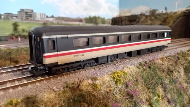 LIMA OO GAUGE BR Mk2 InterCity Second Open £18.00 - PicClick UK