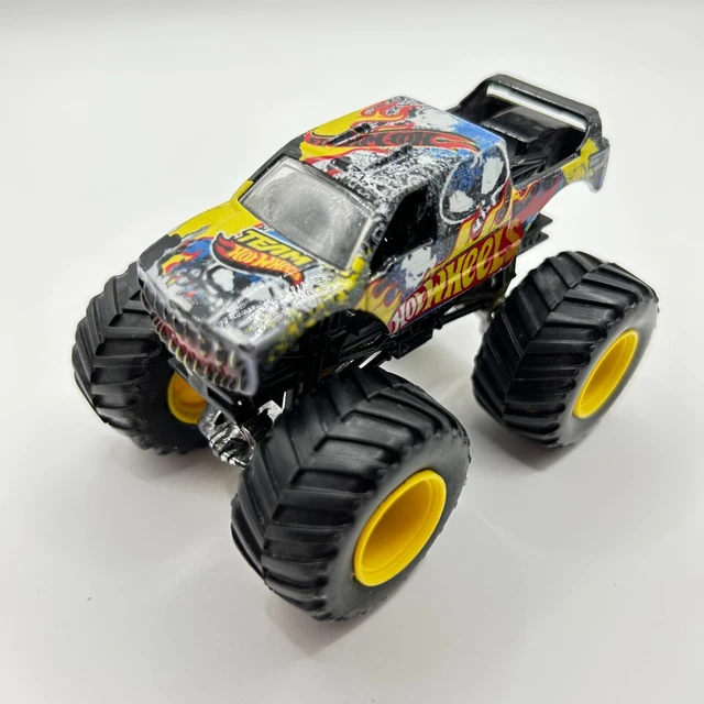 MONSTER JAM FIRESTORM Black Monster Truck 1:64 Yellow Rims Hot Wheels ...