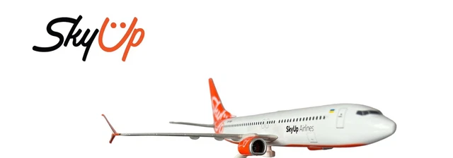 SKY UP UKRAINE Boeing 737-800 Snap Fit Aircraft Model 1/200 Scale BNIB FREE POST £32.00 ...