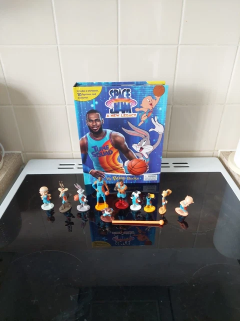 SPACE JAM A New Legacy My Busy Book Playset 10 Figures And Playmat £5. ...