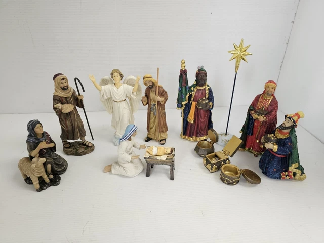 REAL LIFE NATIVITY Set by Three Kings Holy Family Gold Myrrh 7 ...