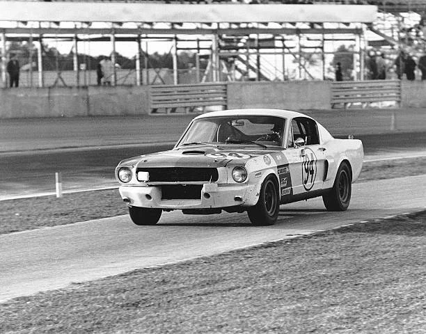 MOTOR RACING DON Cummings in the Ford Shelby Mustang GT350 1970 6x4 OLD ...