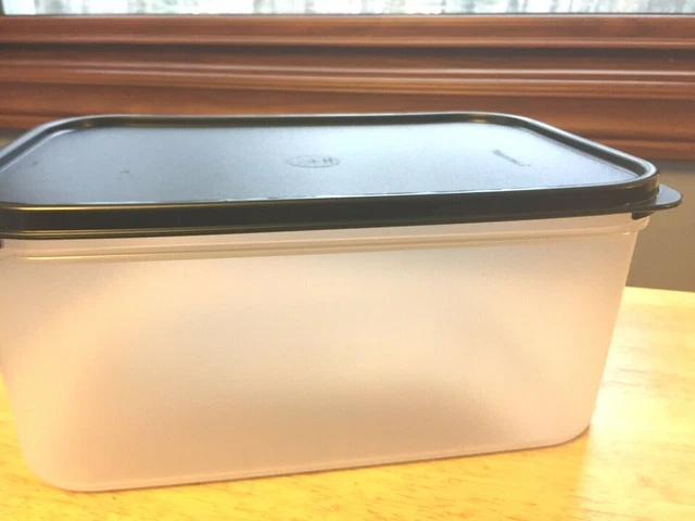 NEW TUPPERWARE MODULAR mates rectangle 2 container with black seal $19. ...