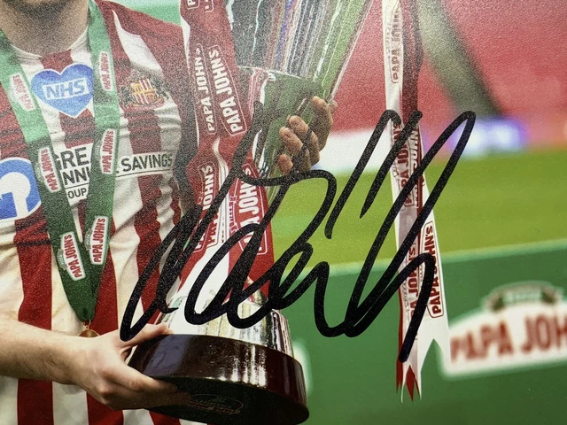 RARE LYNDEN GOOCH Sunderland 1973 Signed Photo + COA AUTOGRAPH PAPA ...